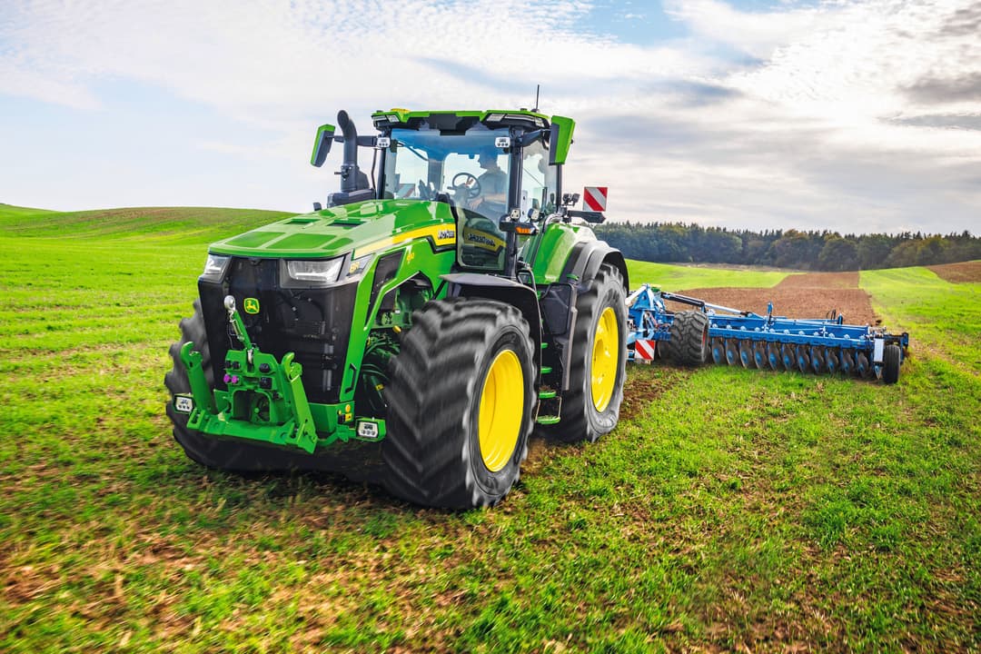 John Deere presenteert nieuwe John Deere 8R-serie tot 634 pk met boost ...