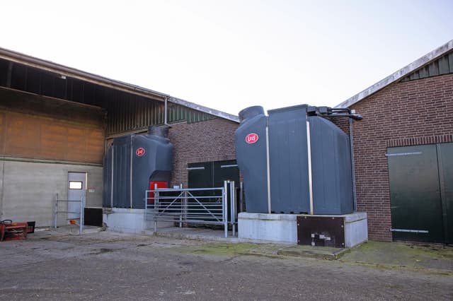 Eerste Gelderse veehouder onherroepelijk vergund met stikstofarm Lely ...